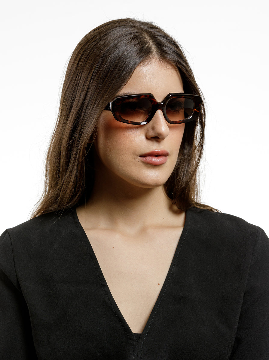 Lapima Joana - SUN Havana Gradient | Sunglasses | Black Optical